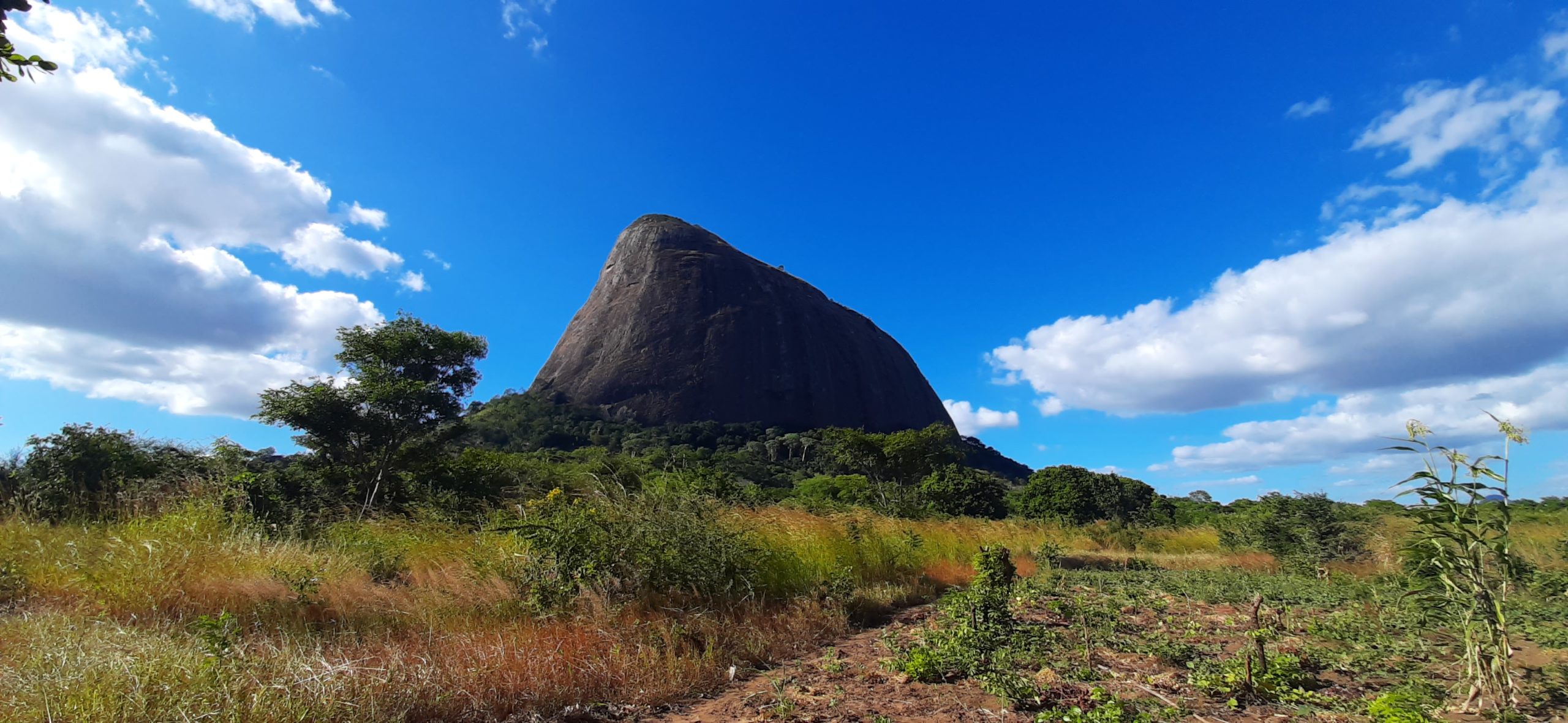 Paisagens do distrito de Mecuburi, relevo e a sua diversidade